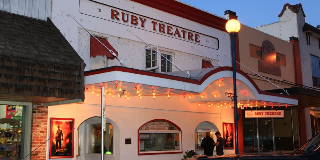 Ruby Theatre Free Christmas Matinee - Lake Chelan Chamber of Commerce