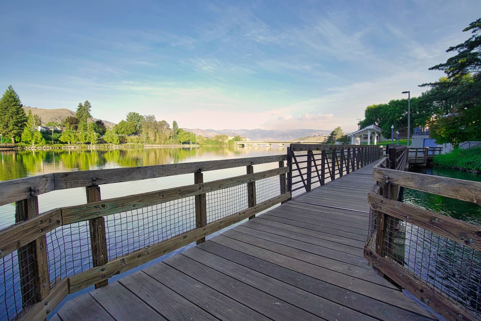 The Perfect Summer Day in Lake Chelan - Lake Chelan Chamber of Commerce