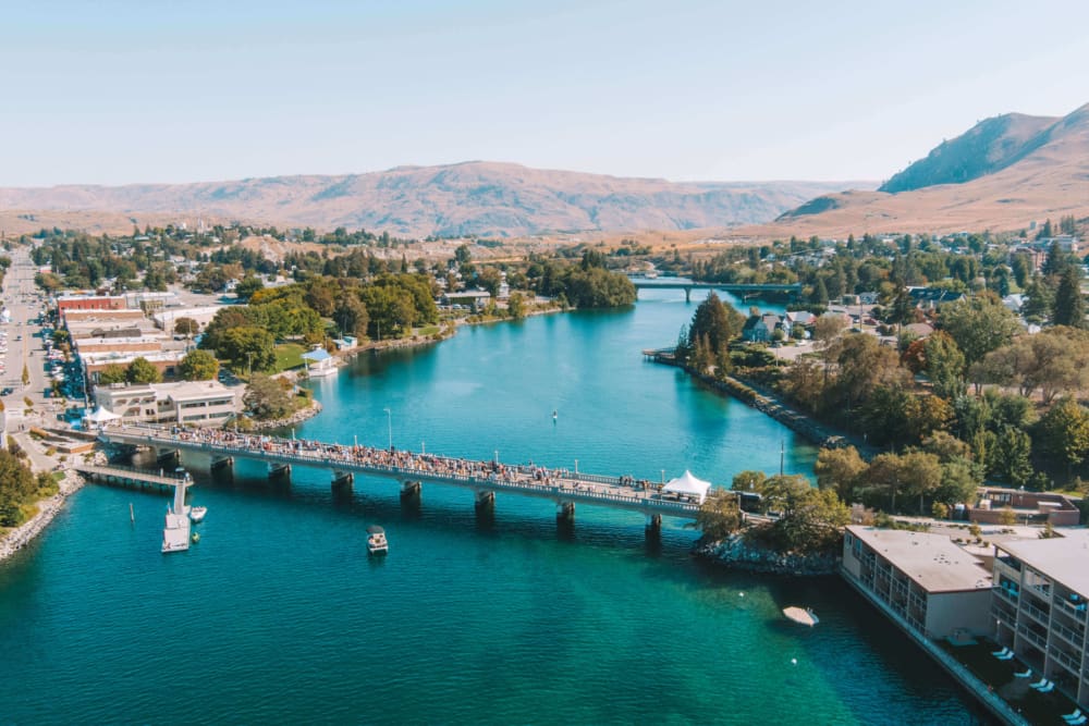 Welcome to Lake Chelan, Washington – Lake Chelan Chamber of Commerce