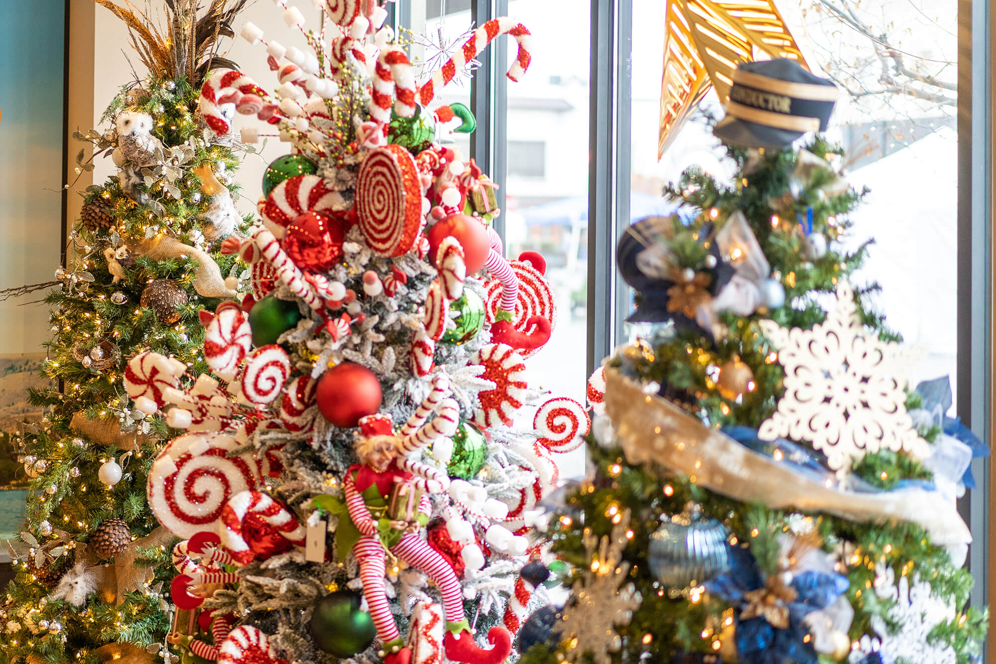 Small Town Holidays – Lake Chelan Chamber of Commerce